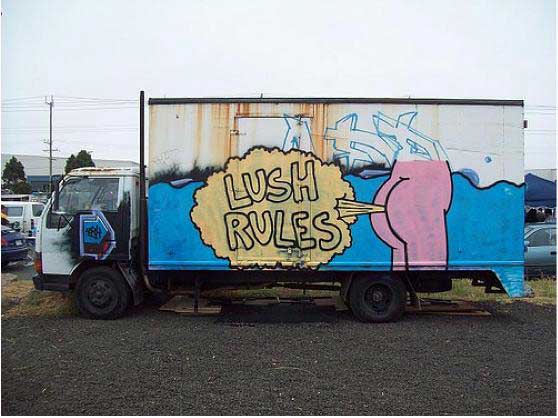 Lush Interview - Bombing Science