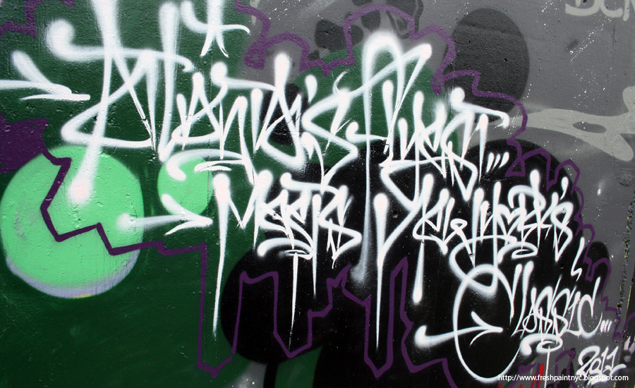 Tats Crew and Totem2 - Bombing Science