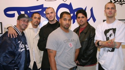 Jennifer Lopez and Fiat against TATS Crew - Bombing Science