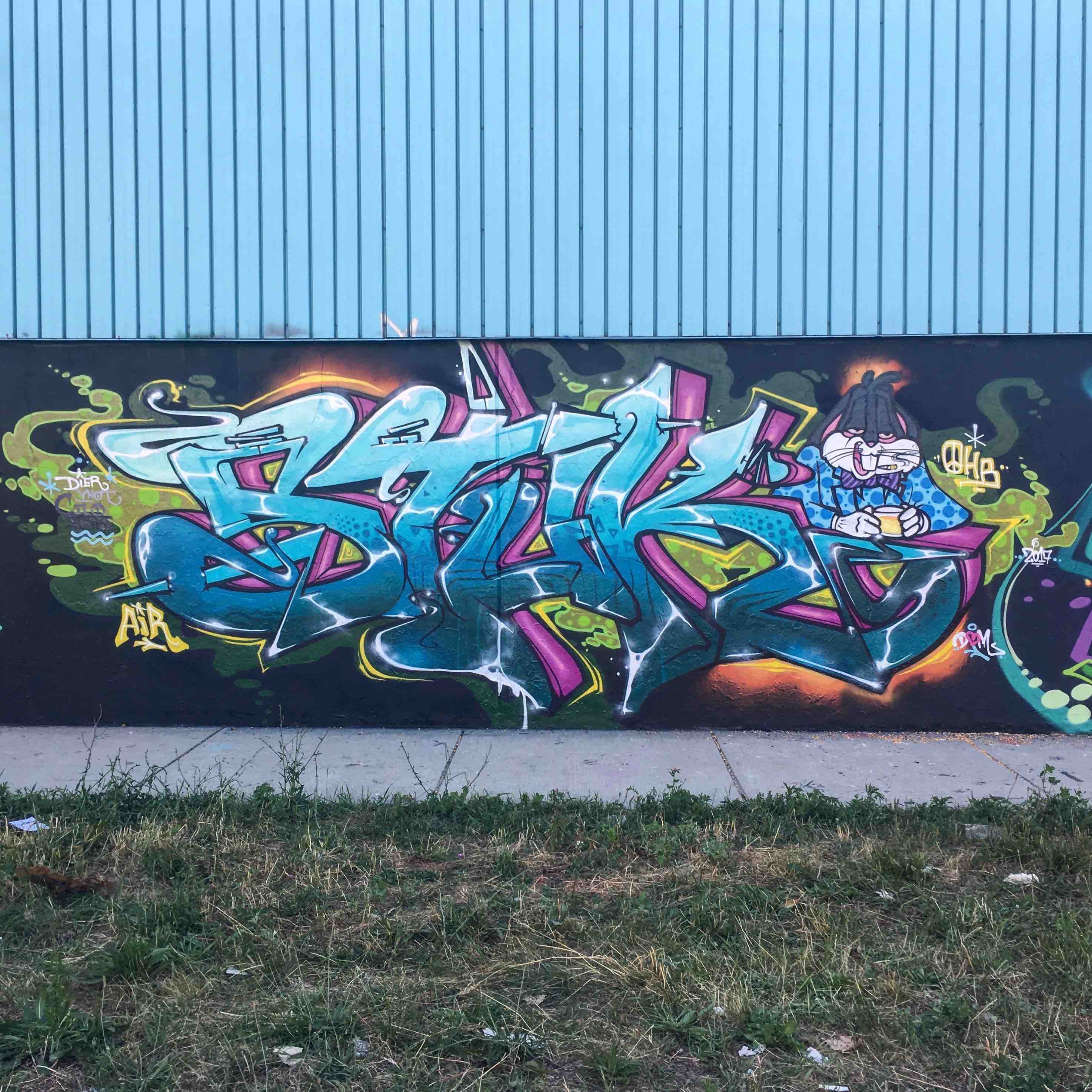 Stuk (Chicago) Graffiti Writer Spotlight - Bombing Science
