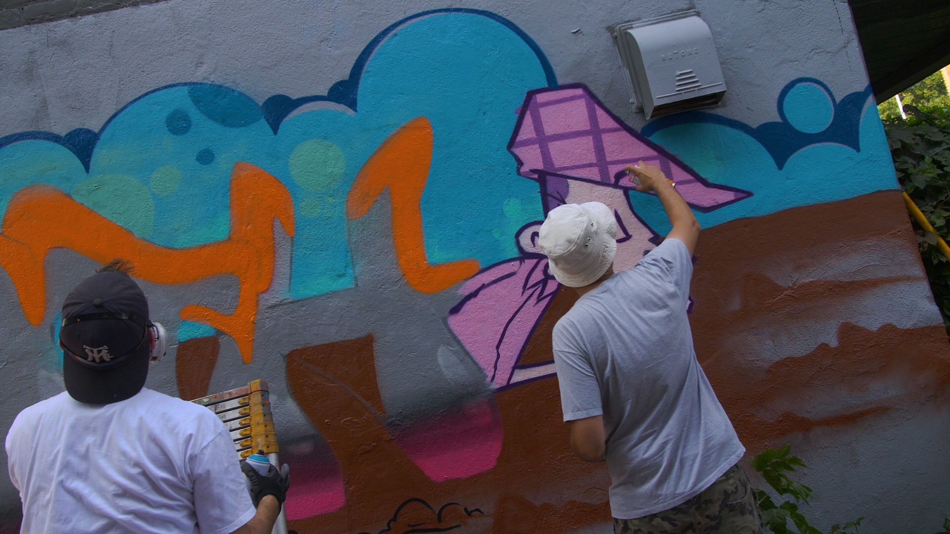 Senck & Snipe (Montreal) Graffiti Writer Video | Bombing Science