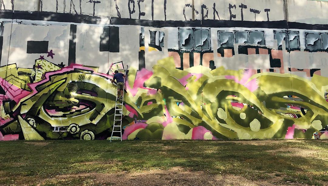 Graffiti Video: SOFLES - Bigger is Better - Bombing Science