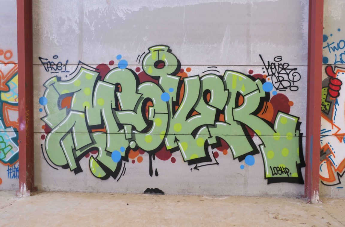 Graffiti Pictures & Graffiti Supplies | Bombing Science