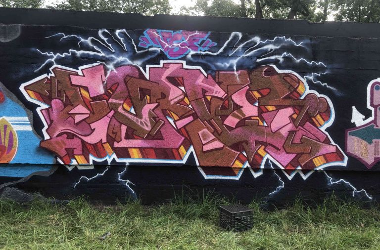 Graffiti Pictures & Graffiti Supplies | Bombing Science