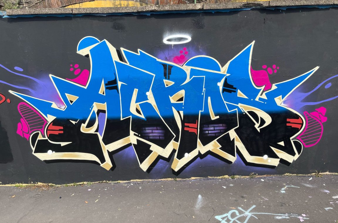 Graffiti Pictures & Graffiti Supplies | Bombing Science