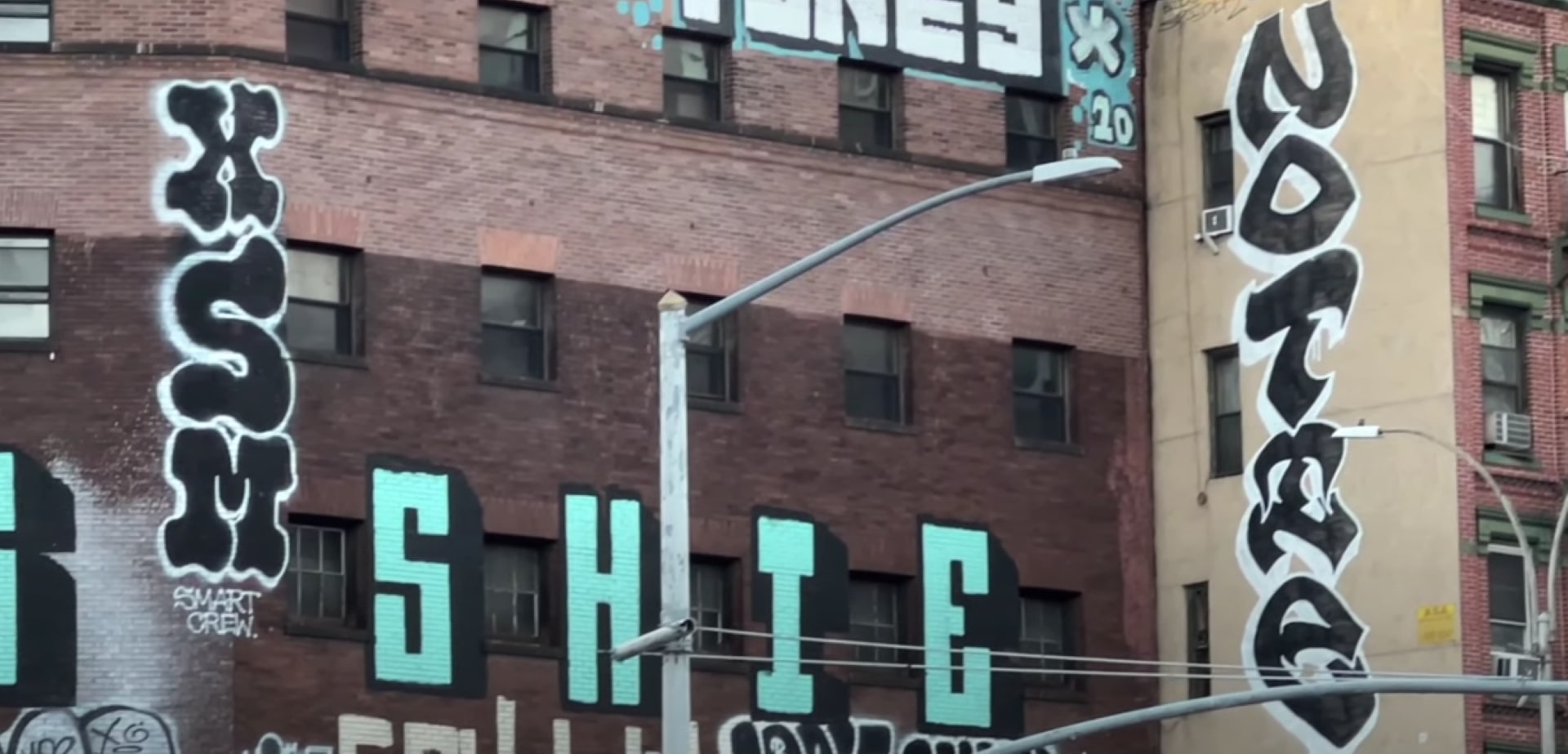 Graffiti Video: Rappelling Graffiti Corridor Rooftops and Streets NYC ...